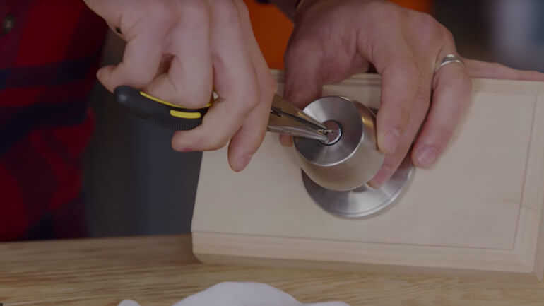 How to Remove a Broken Key from a Lock - 3-IN-ONE USA